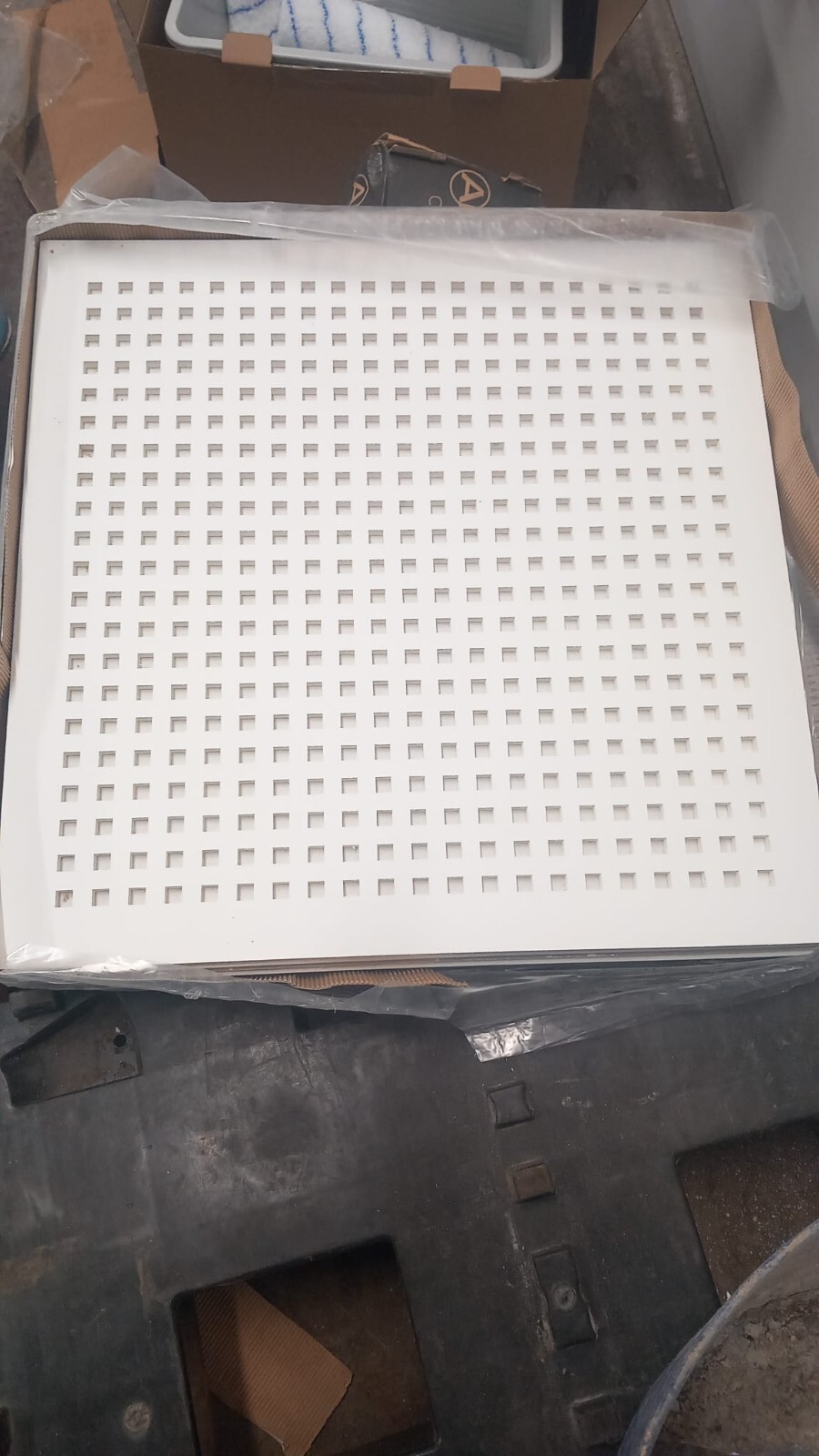 British Gypsum Gyptone Quattro 20 Ceiling Tile 600mm x 600mm | eBay UK