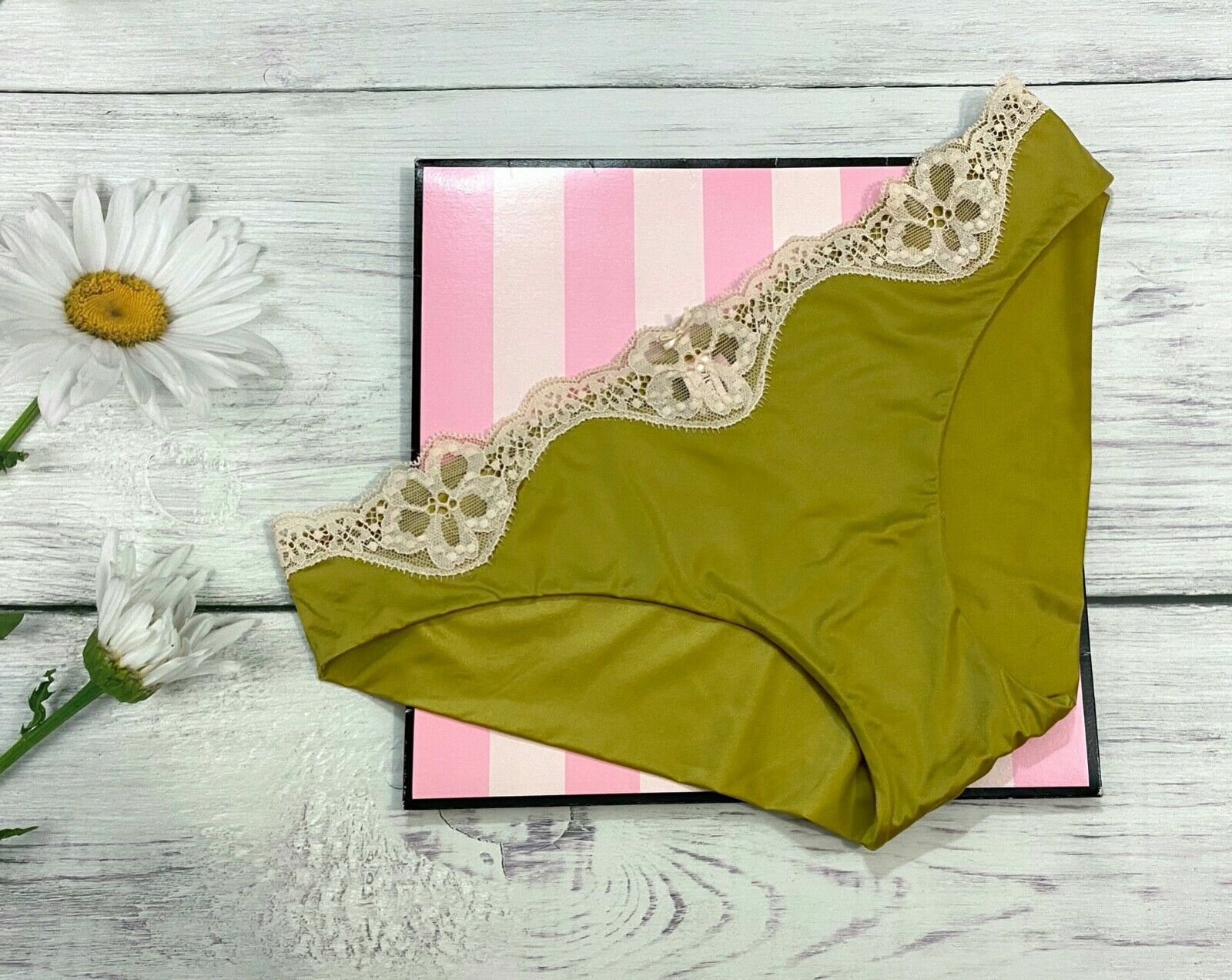 NEW Victoria's Secret Dream Angels Super Soft Cheekini Thong Panty ...