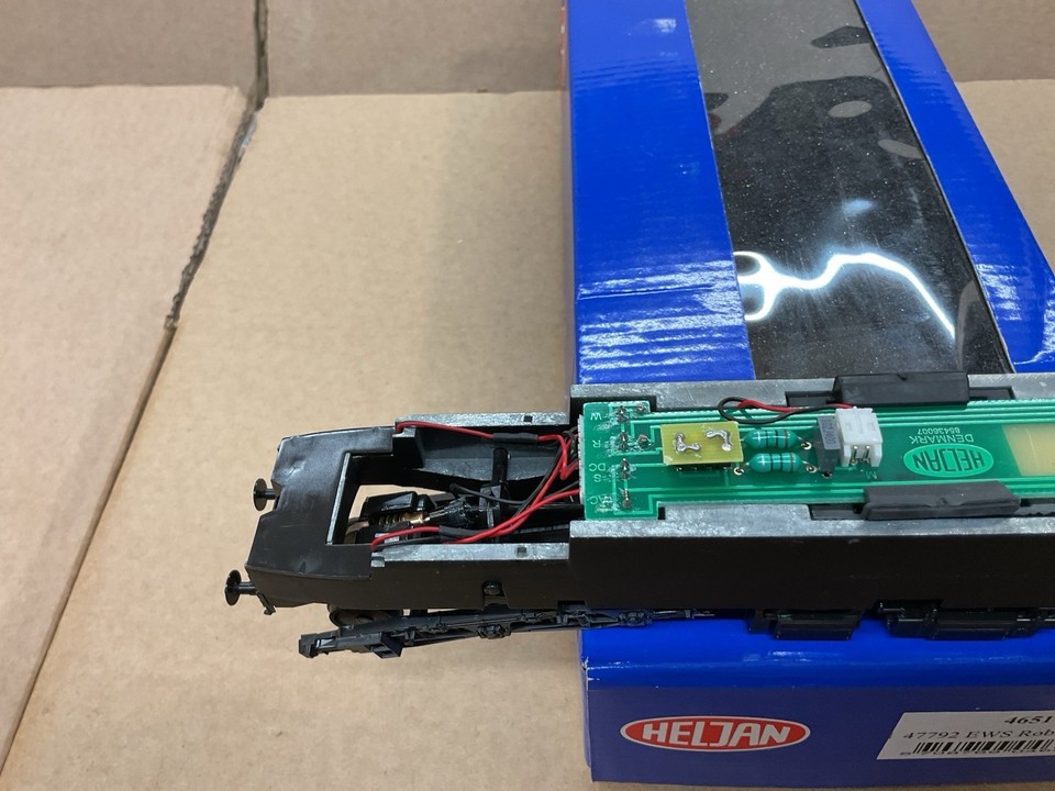 HELJAN OO GAUGE DIESEL LOCOMOTIVE CLASS 47 POWERED CHASSIS WORKS READ ...