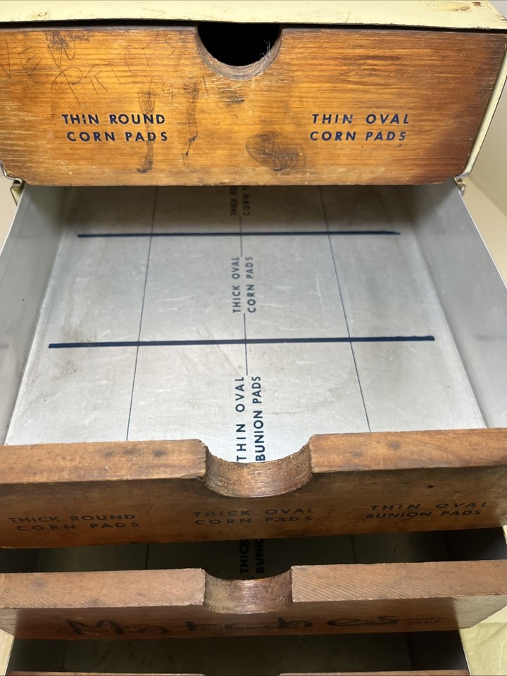 VTG Johnson & Johnson Corn & Bunion For Foot Relief Medical Store ...