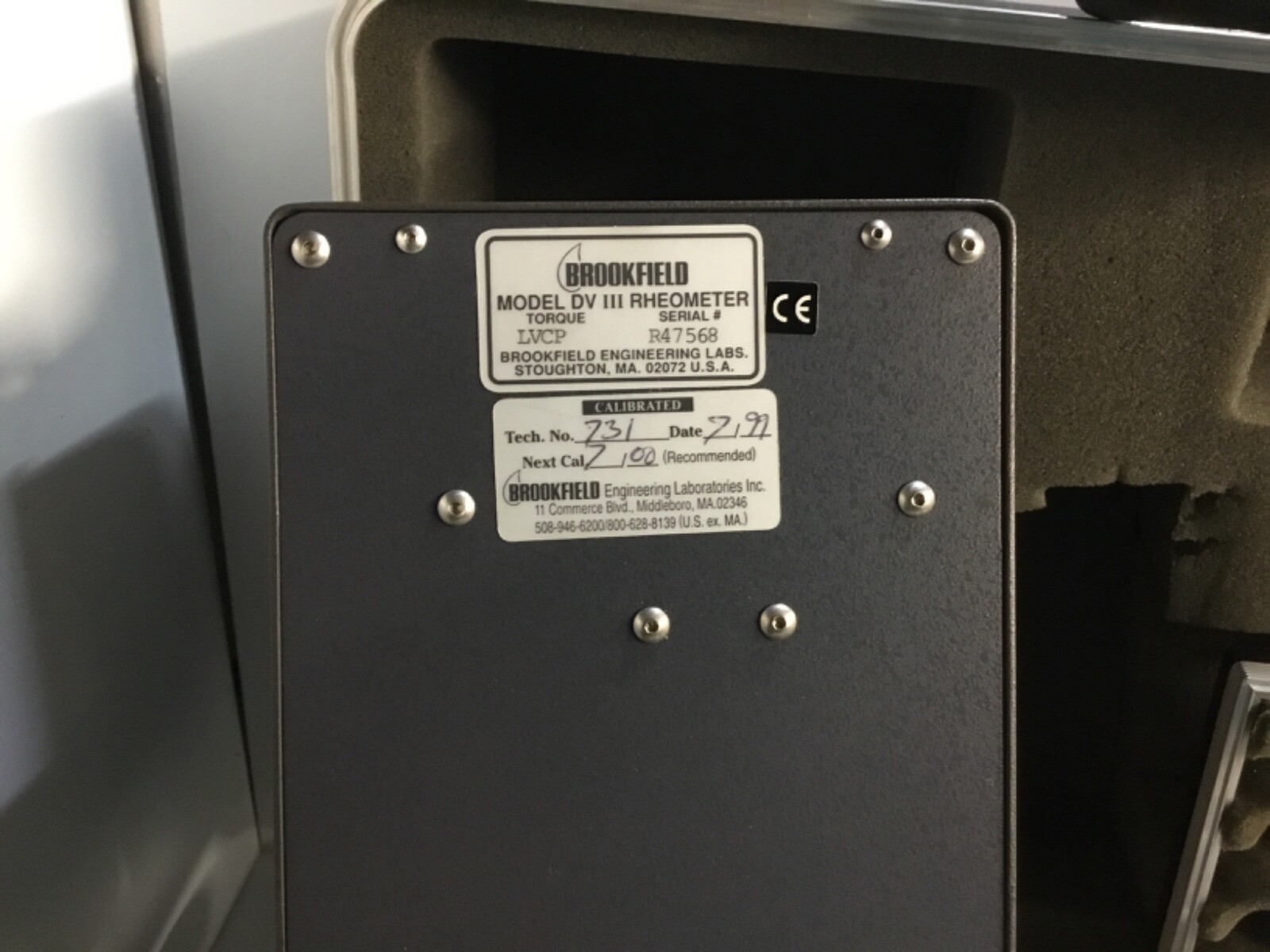 BROOKFIELD DV-III ULTRA PROGRAMMABLE RHEOMETER WITH CASE AND EXTRA ...