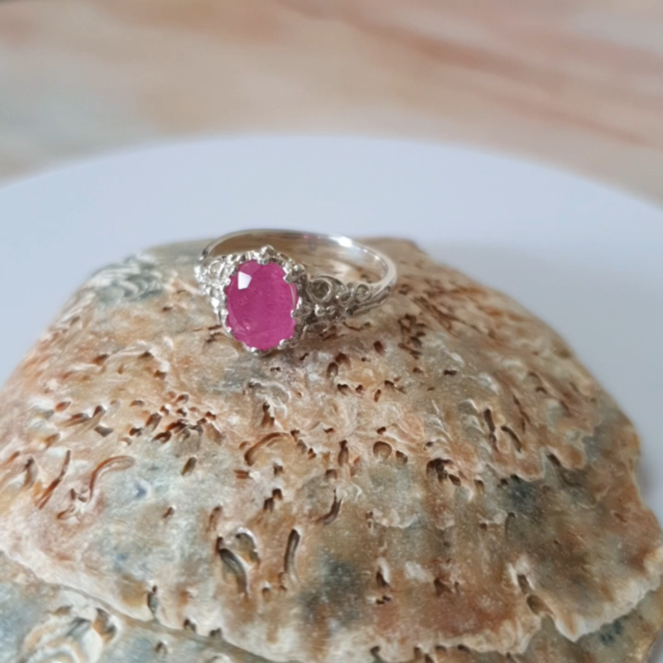 Luxurious Solid 925 Sterling Silver Natural Ruby Solitaire Engagement ...