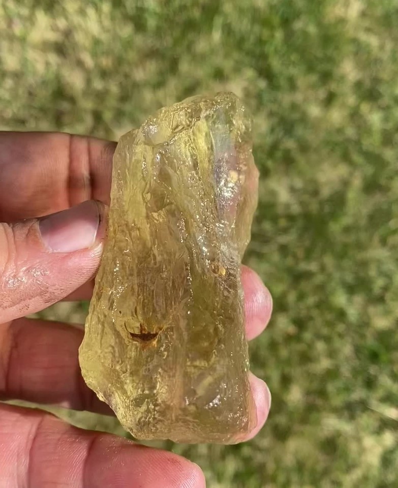 Libyan Desert Glass Meteorite Tektite impact specimen( 470 crt)Nice ...