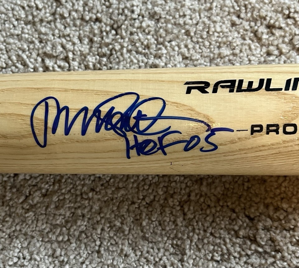 Ryne Sandberg Autographed Signed Full Size Rawlings Bat w/ “HOF 05 ...