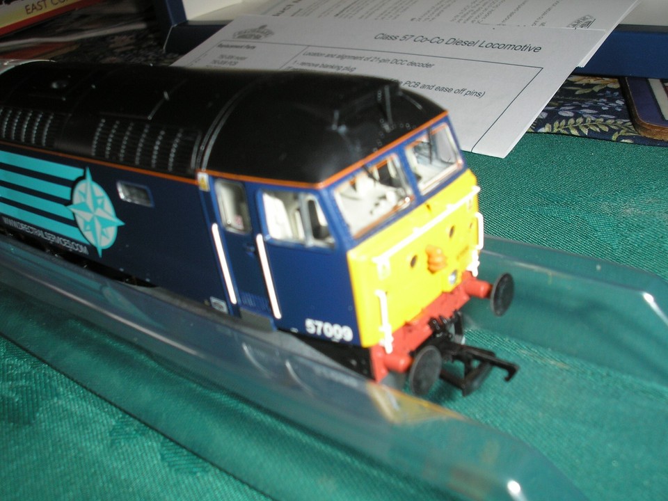 Bachmann 32-754A - Class 57/0 57009 Direct Rail Services 'Compass' new ...