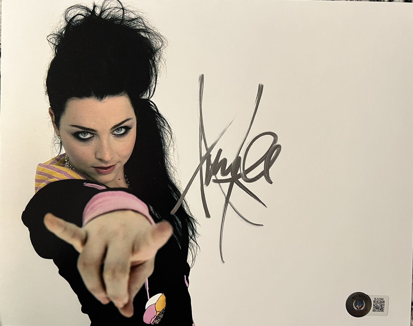 AMY LEE SIGNED 8x10 PHOTO EVANESCENCE LEAD SINGER AUTOGRAPH BECKETT COA ...
