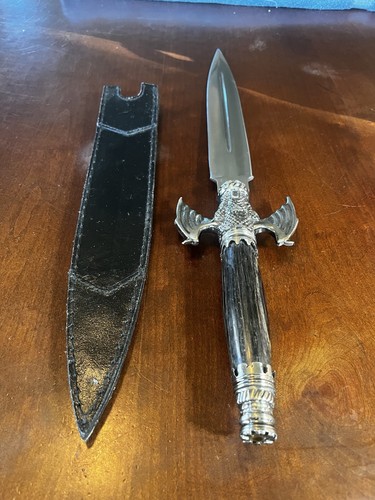 Fantasy Style Ornate Dragon/Castle Handle w/Jewel. Sword/Dagger w ...