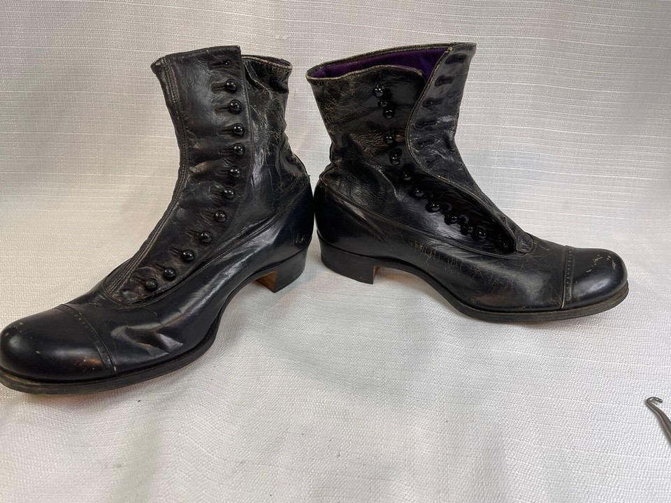 Antique Ladies Victorian leather button up victorian shoes Hamilton ...