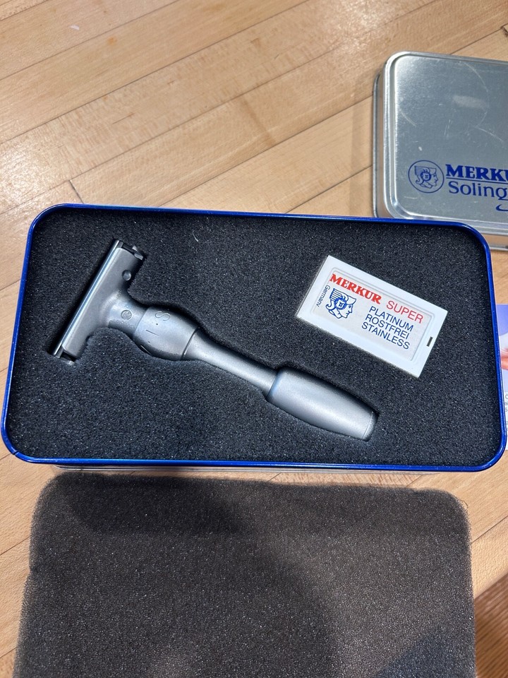 Merkur Vision 2000 Double Edge Safety Razor, Slightly Used. 9 new ...