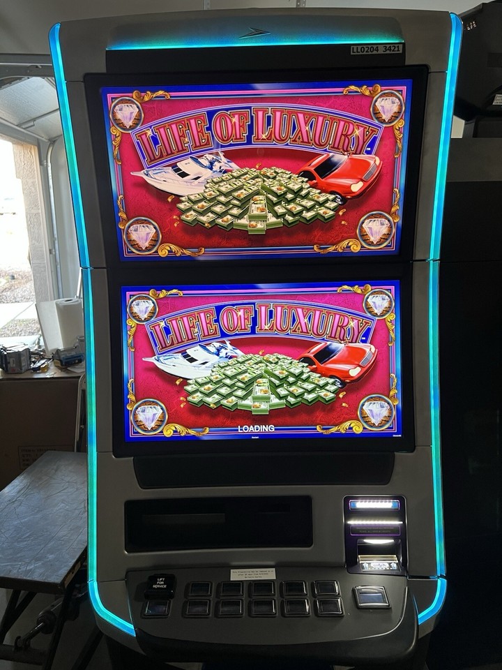 WMS BB3 BLADE Slot Machine With Multigame | eBay