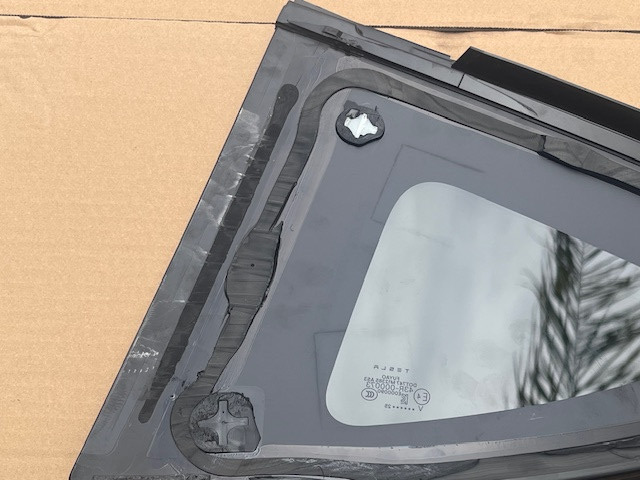 💥 Tesla Model Y Rear Right Passenger Side Quarter Window Glass 2020 ...