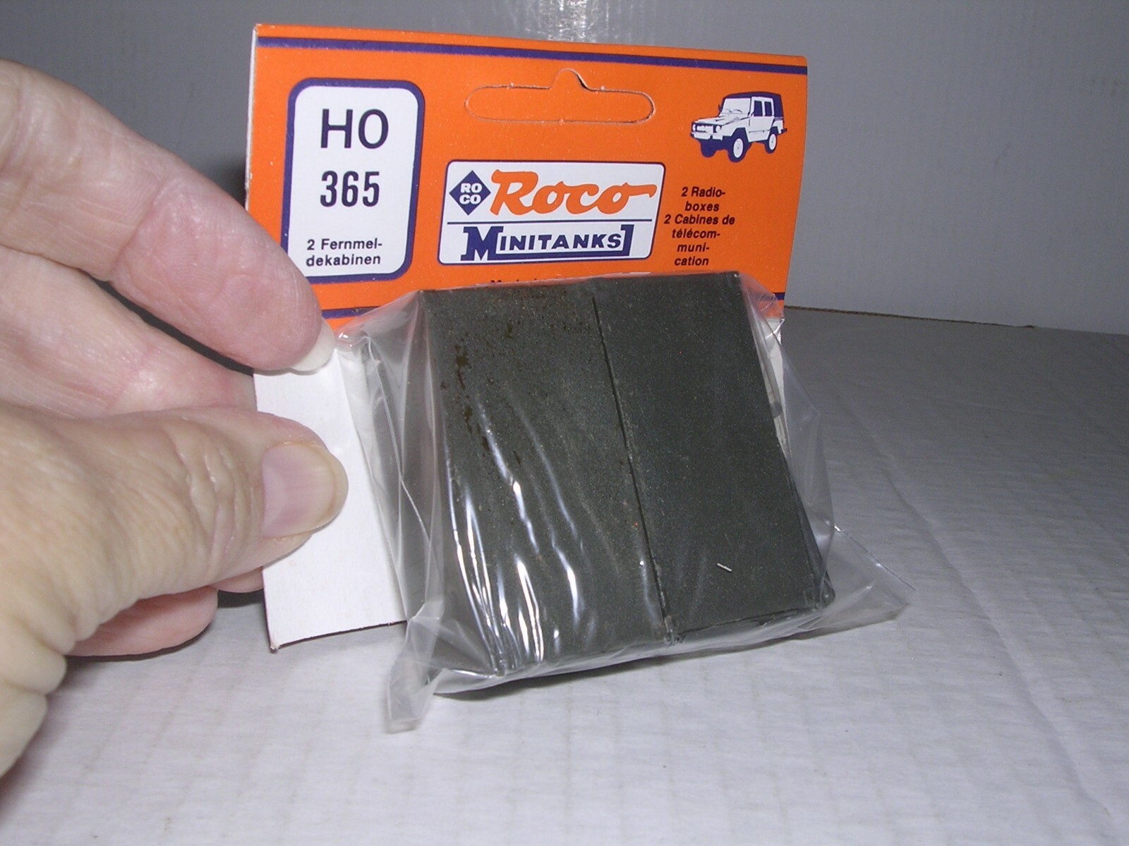 ROCO #365 2 - Radio Telecommunications Boxes "Olive" H.O.Scale 1/87 | eBay