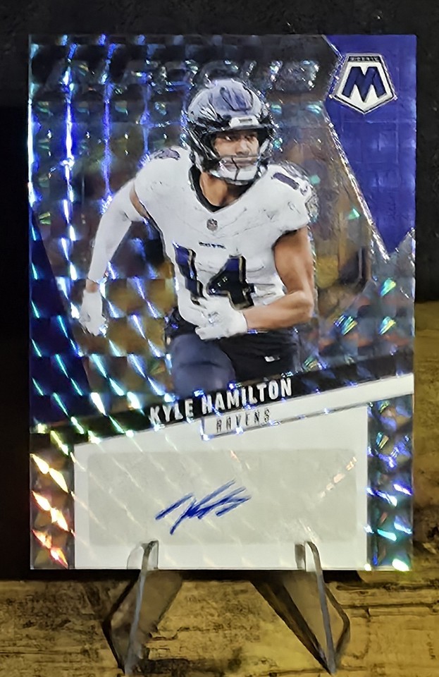🏈 2025 PANINI MOSAIC IN FOCUS Multi Color Prizm Kyle Hamilton Autograph ...