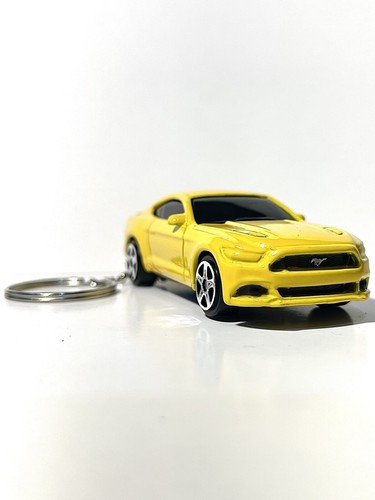Maisto Custom Keychain 2015 Ford Mustang GT Yellow | eBay
