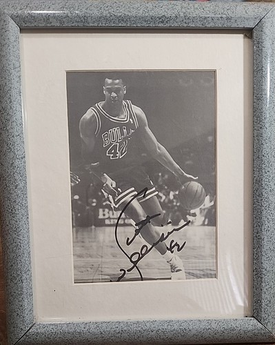 Scott Williams Autographed Black and White 5x7 Photo Chicago Bulls NBA ...
