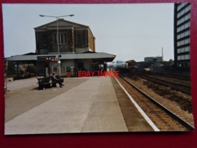 PHOTO SWINDON RAILWAY STATION PLATFORMS 1 & 3 LOOKING TO READING 1986 ...