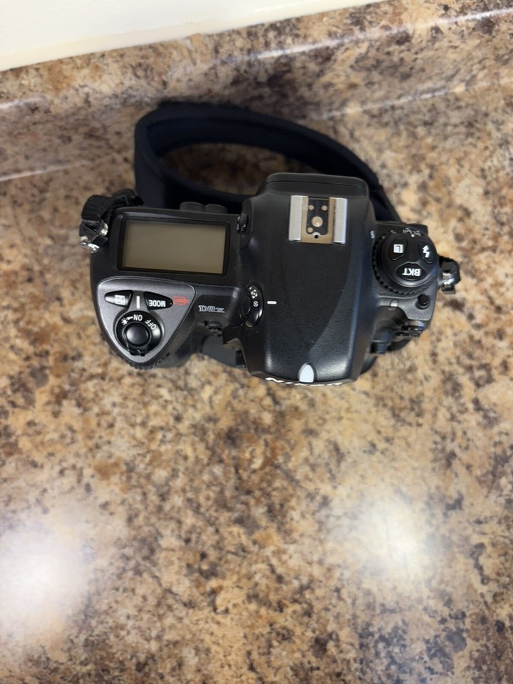 Nikon D2X 12.4MP Digital SLR Camera Body | eBay