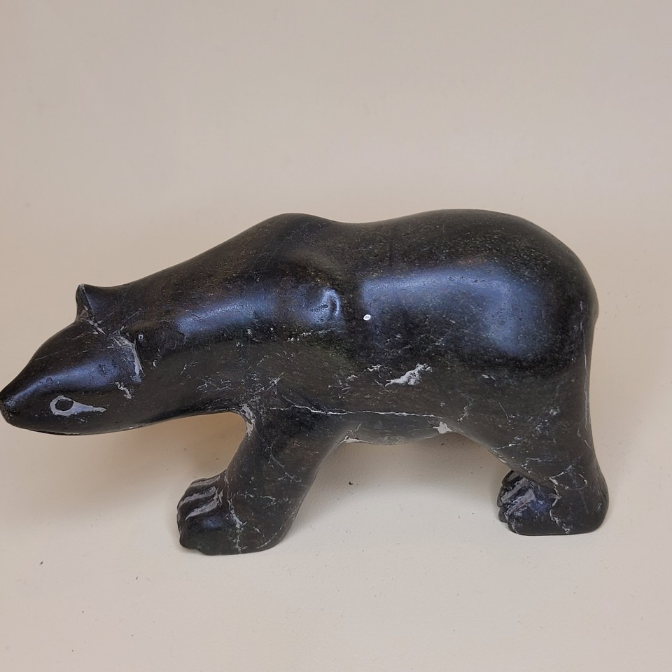 BLACK STONE CARVED BEAR Inuit, Eskimo . Alaskan Folk Art | eBay