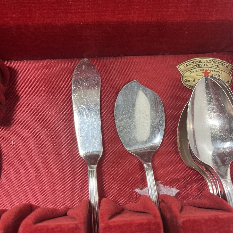 Oneida Community Coronation 1936 Silverplate Flatware Set In Wood Chest ...