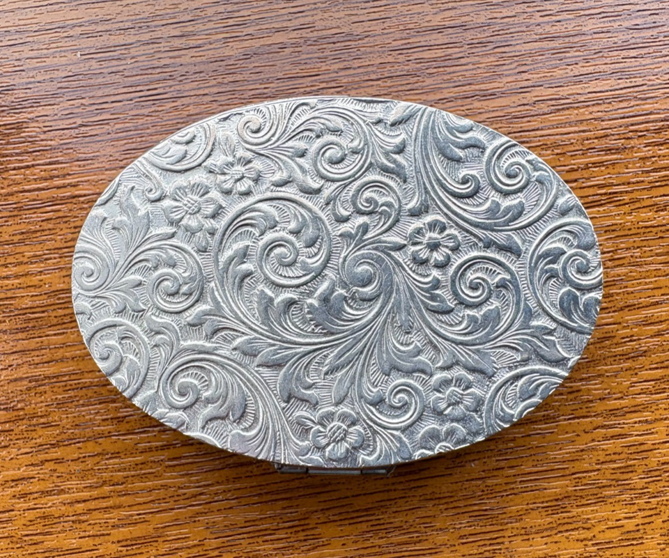 Vintage Fragonard Style Pill Box Enamel Lid Rococo Courting Scene Metal ...