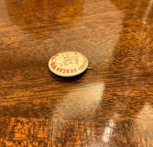 VTG. 1955 DUNCAN YO-YO TOURNEY CONTESTANT PINBACK BUTTON, NO.77, EX ...