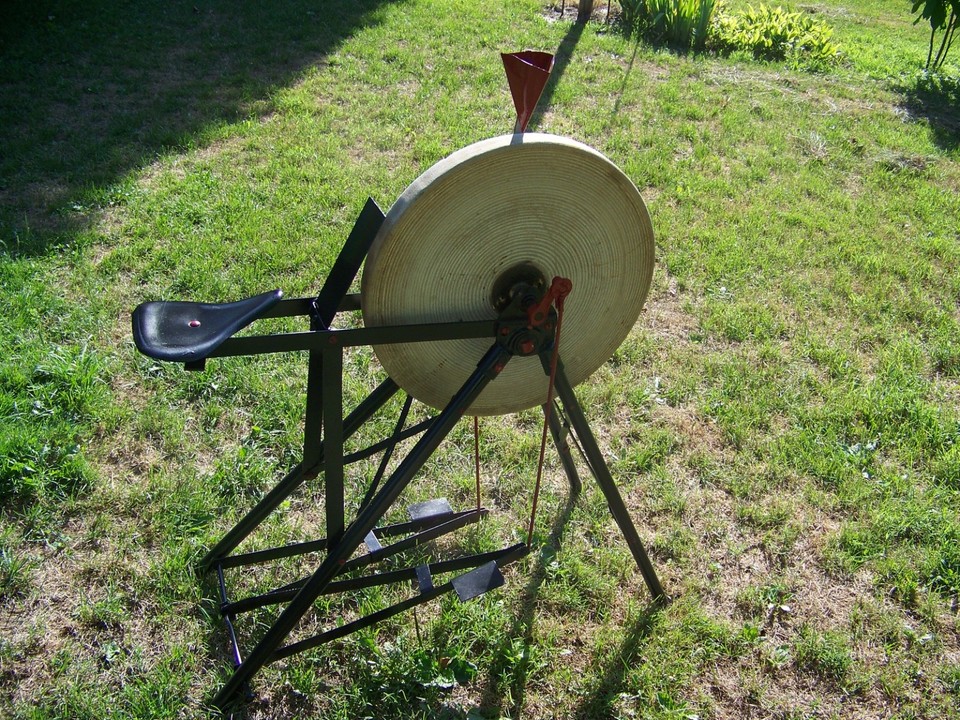 Vintage Blade Grinding Wheel. Pedal-Powered, Water Cooled | eBay