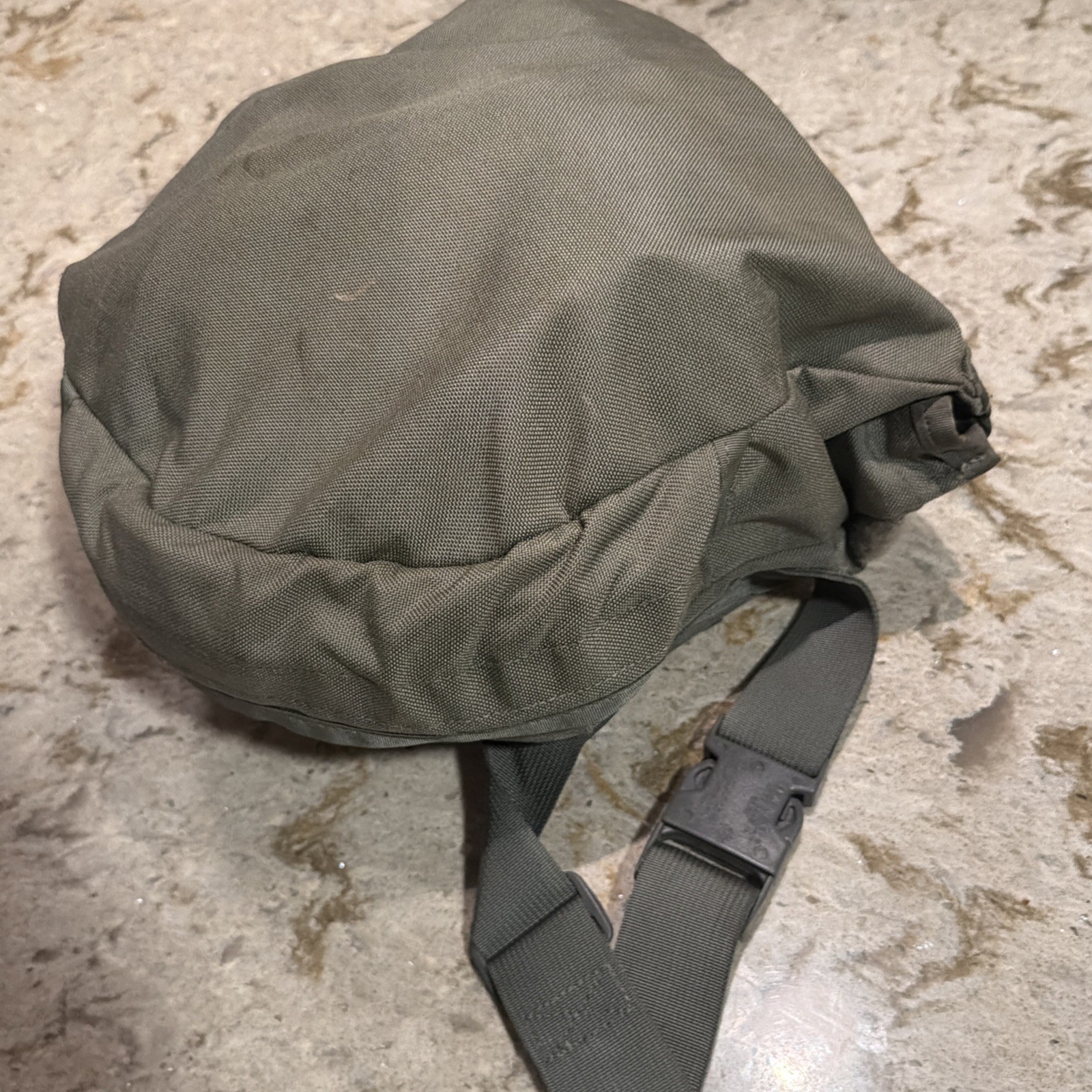 Avon FM50 /M50 CBRN Gas Mask Size Medium w/ Filter and Thyf Gas Mask ...