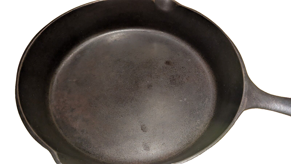 Chicago Hardware Foundry Cast Iron Hammered Skillet 87 X c | eBay