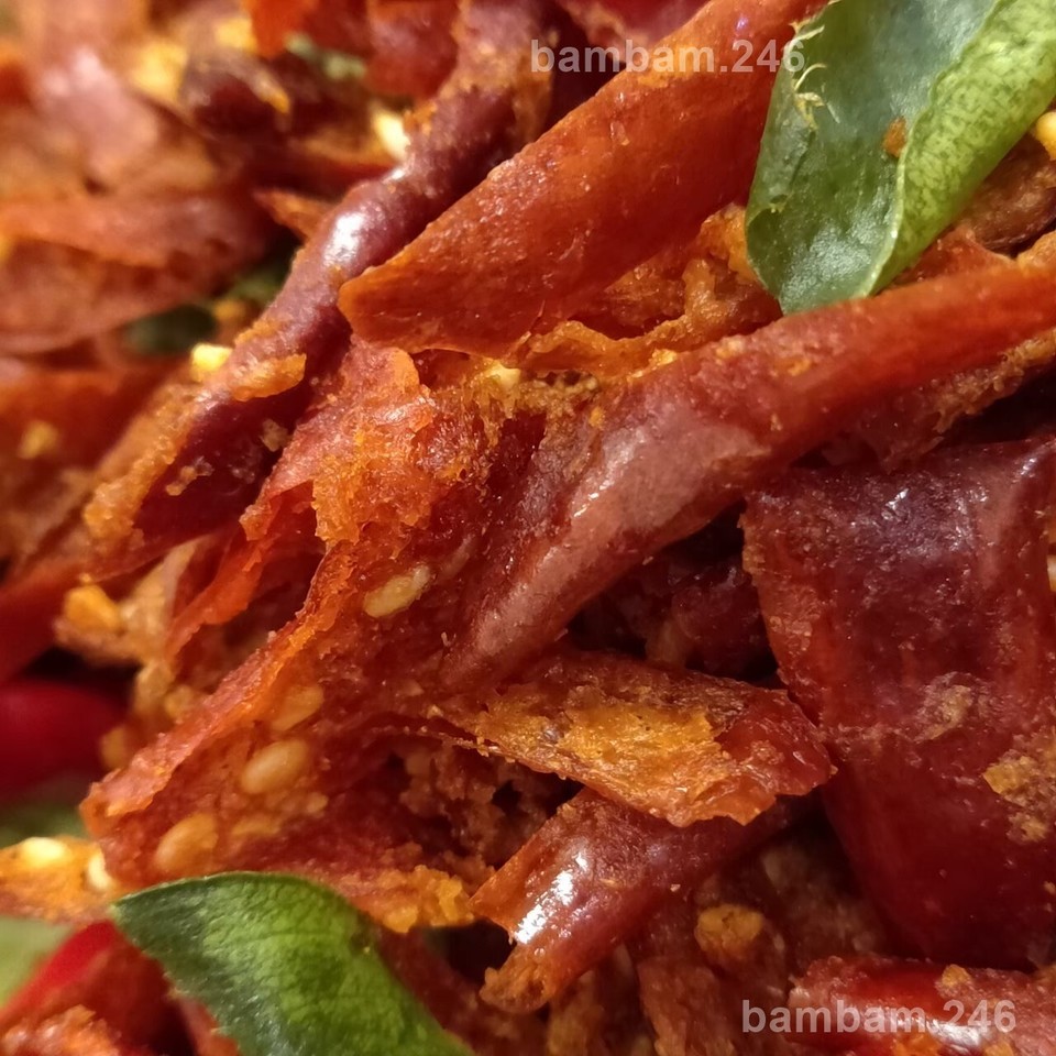 100 g Fried Crispy Chili & Kaffir Lime Snack Crunchy Delicious Spicy ...
