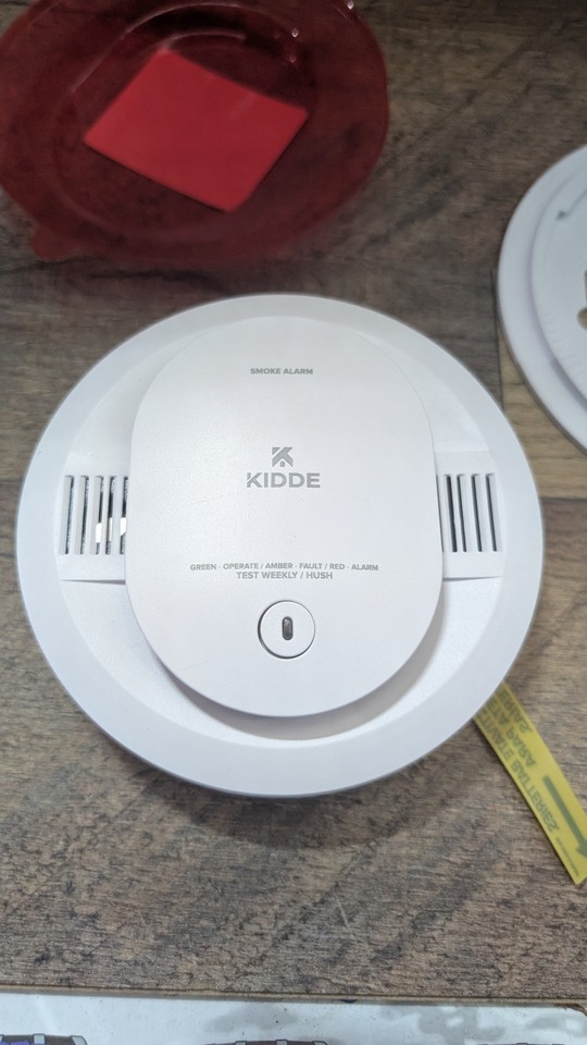 Kidde FireX Hard Wired Smoke Alarm with AA Battery Backup SMACFEX ...