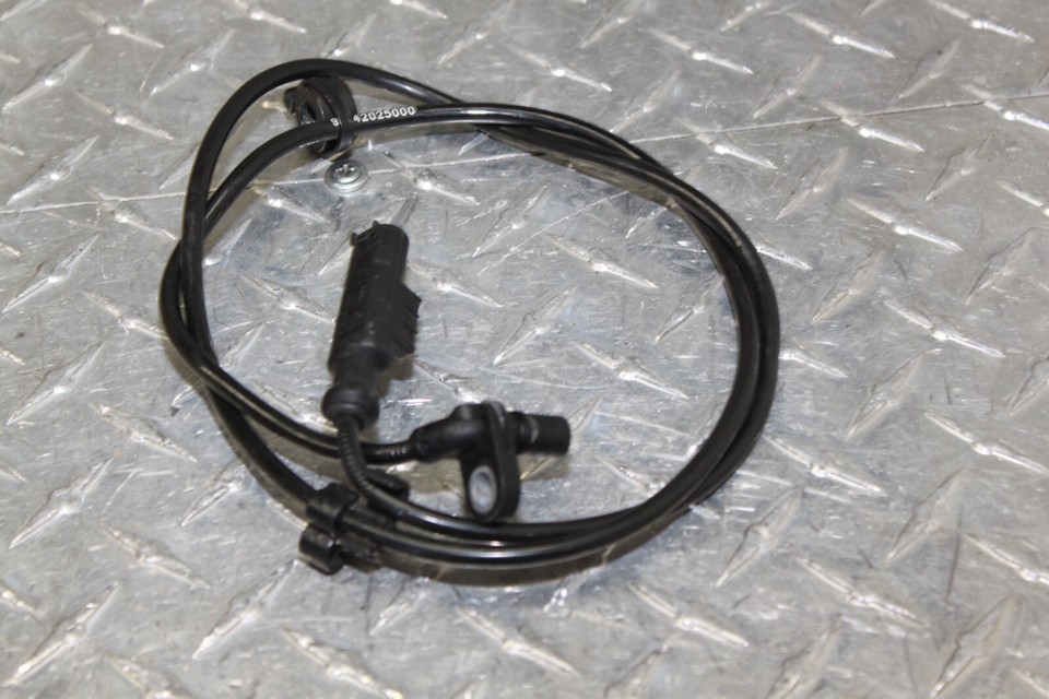 16 KTM 390 Duke Front ABS Sensor (P-19) | eBay