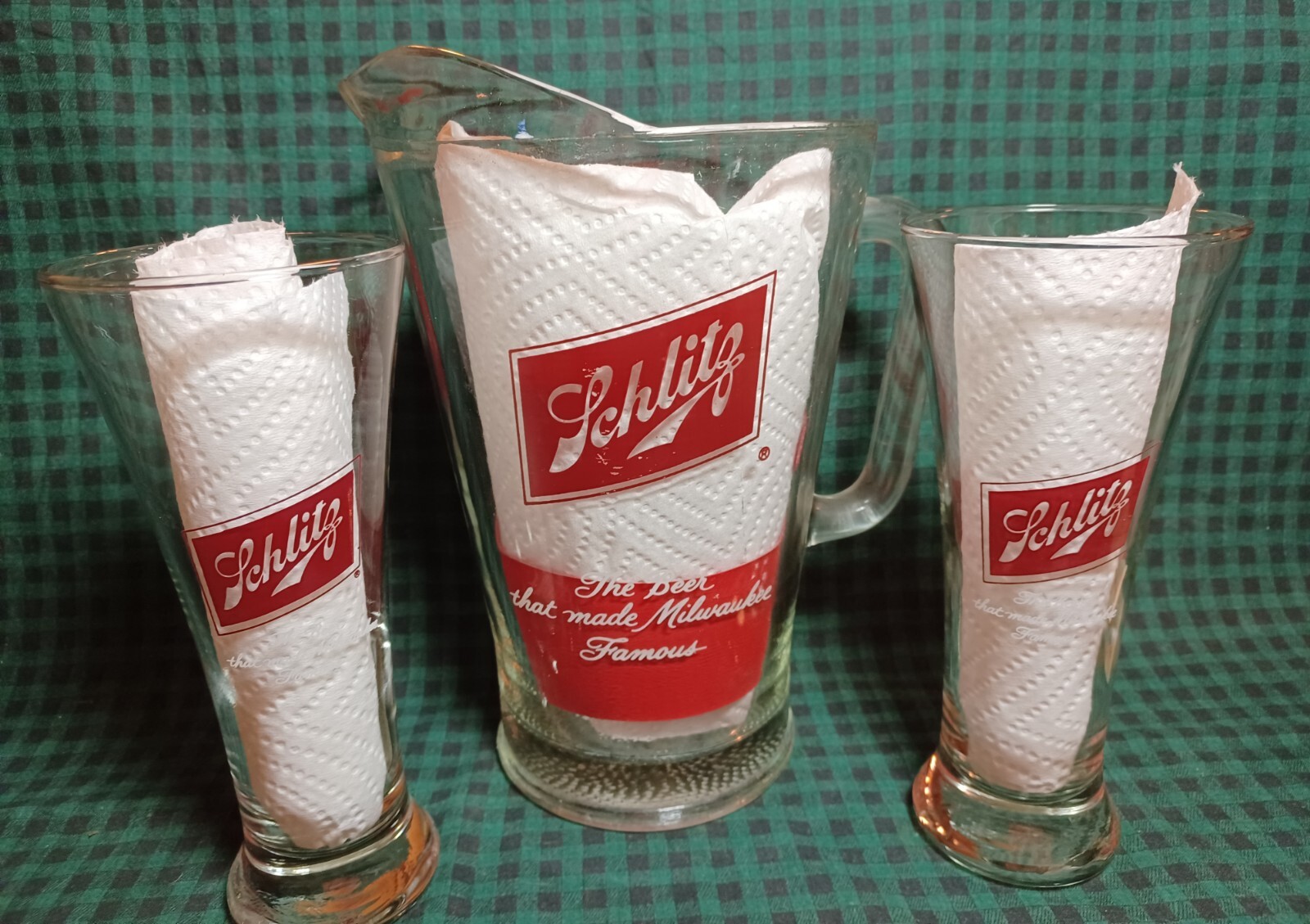 VINTAGE Beer Pitcher Schlitz Crystal Clear Glass Red Logo Milwaukee & 2 ...