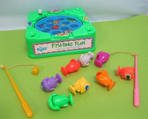 100% COMPLETE RUSS GO FISH Fishing Kids Game FUN SET-TRAVEL SIZE | eBay