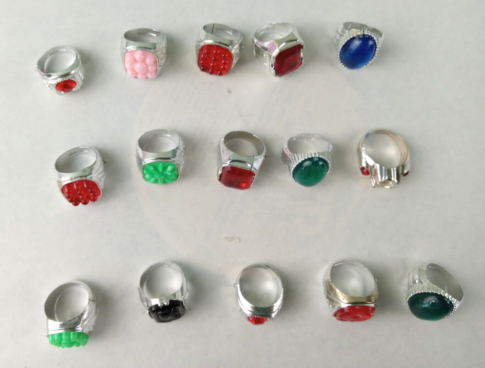 Lot 15 Vintage Hong Kong Gumball Vending Machine Prize Plastic Jewel ...