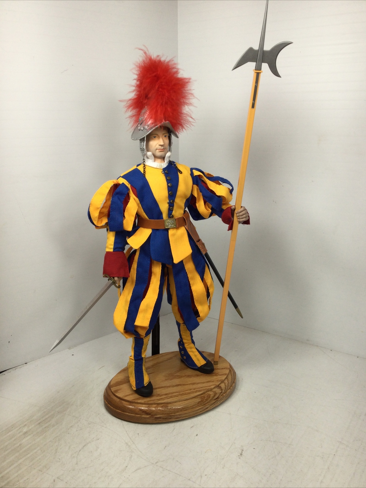 *RARE* 1/6 CUSTOMIZED VATICAN PONTIFICAL SWISS GUARD VATICAN CITY + OAK ...