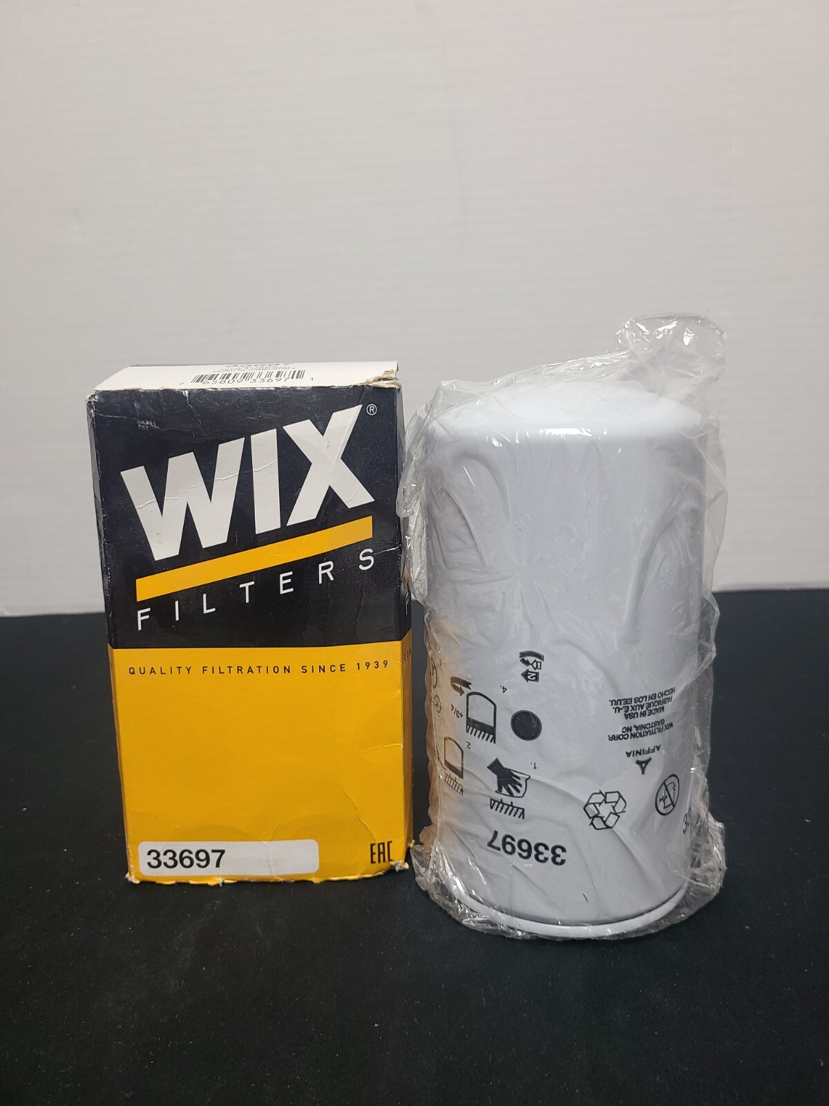 WIX 33697 - Fuel filter cross reference