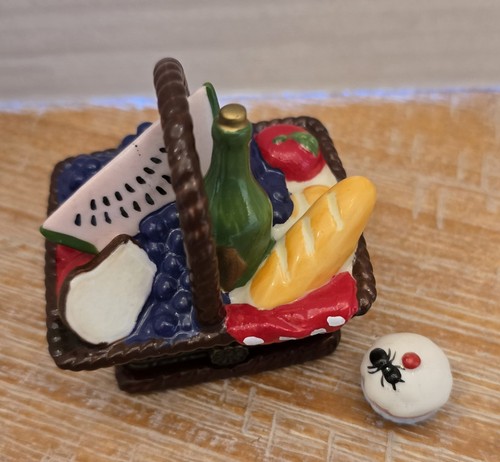 Cooking Club of America Porcelain Picnic Basket Trinket Box w/ Cupcake ...
