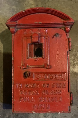 Vintage FDNY Class 3 Interior Alarm Box ~ With Key & Glass Breaking ...