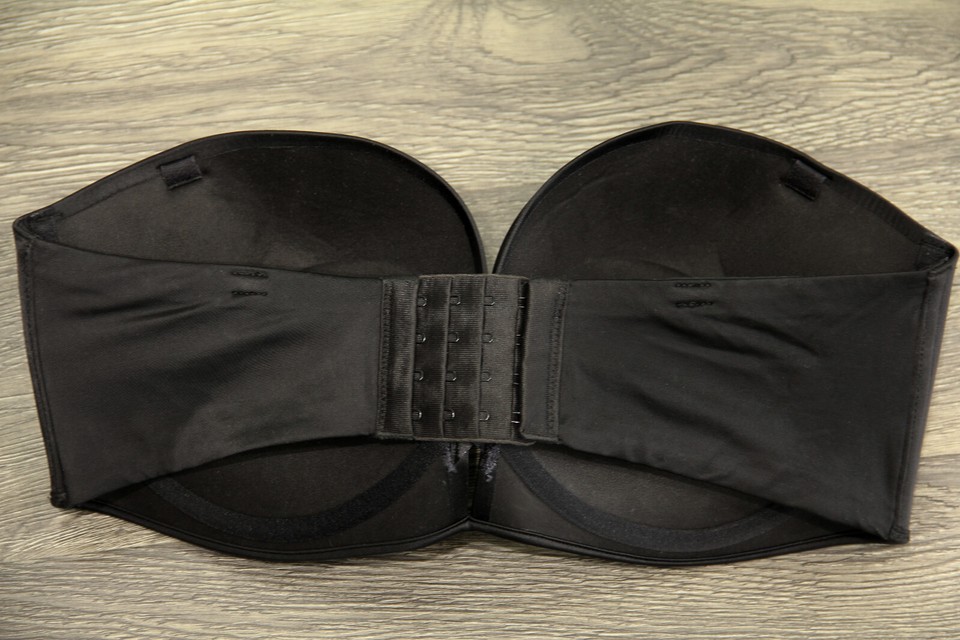 VICTORIA'S SECRET Bombshell Add-2-cups Push-Up Multi Way Strapless Bra ...