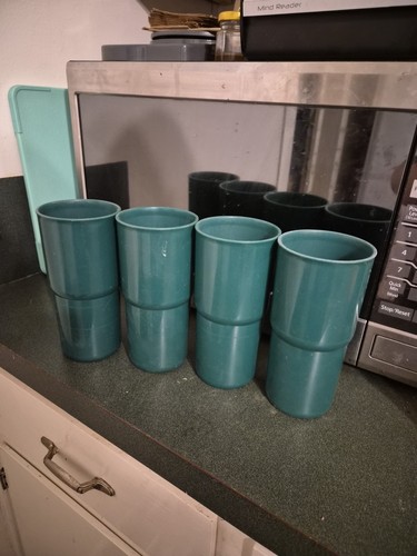 Tupperware Stackable Tumblers 18 oz. Cup Set of 4 Dark Green #2413 B-4 ...