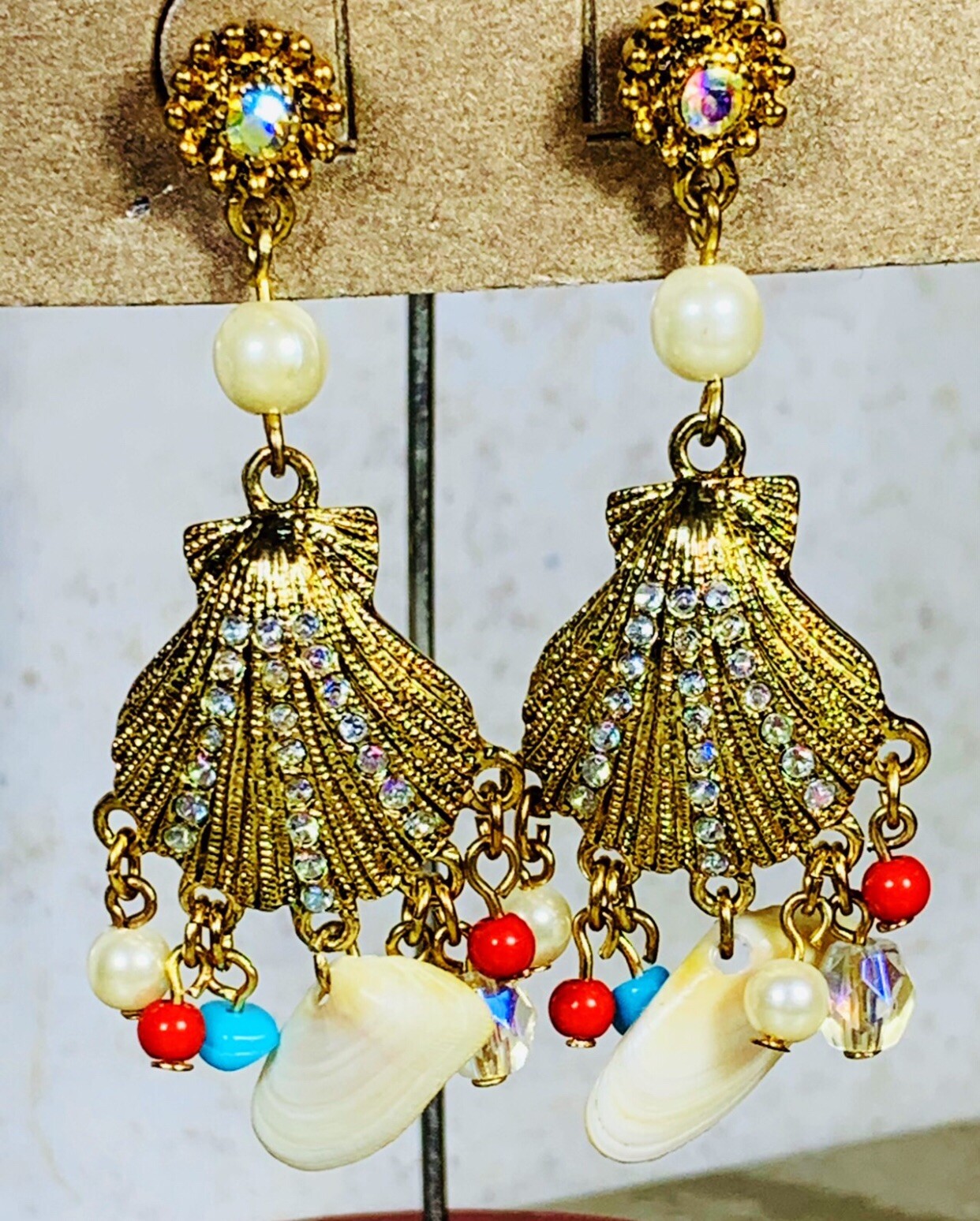 Seashell Beach Theme Gold Tone Dangle Rhinestone Pearl Earnings NEW on ...
