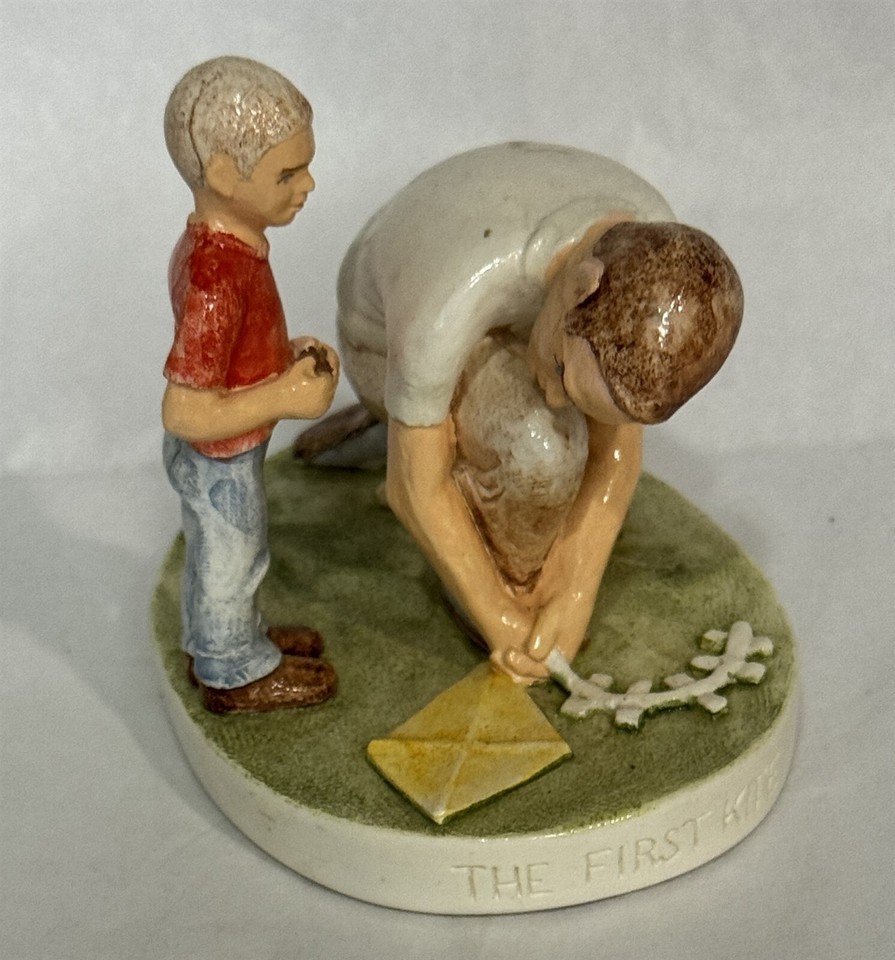 Sebastian Miniatures The First Kite Figure #2215 Signed w/ Original Box ...