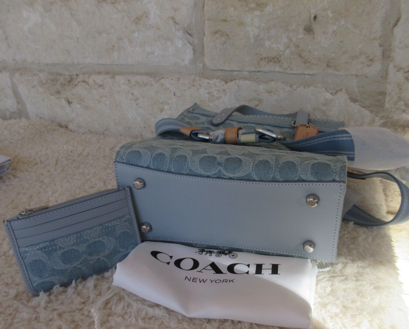 NEW Coach Field Tote 22 DENIM Pale Blue Signature Washed Denim Small ...