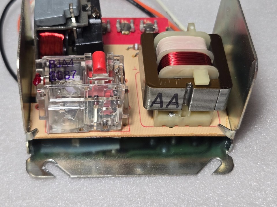 OEM Honeywell R8184G-1005 (R8184G1005) Oil Burner Control CAD Cell ...