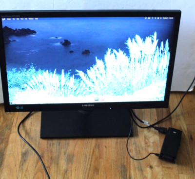 Samsung SyncMaster S24A460B-1 24 In 1080p Monitor w Power Adapter ...