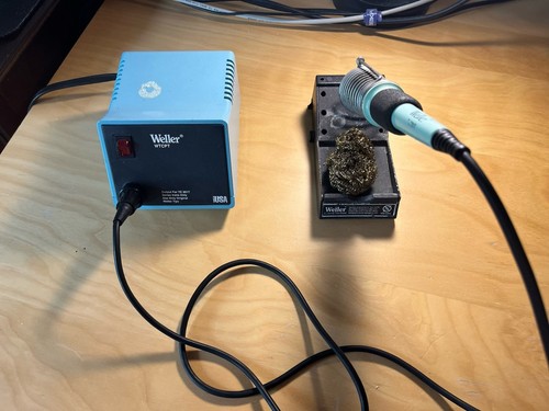 Weller WTCPT Professional Soldering Station with Weller Pencil TC201T ...