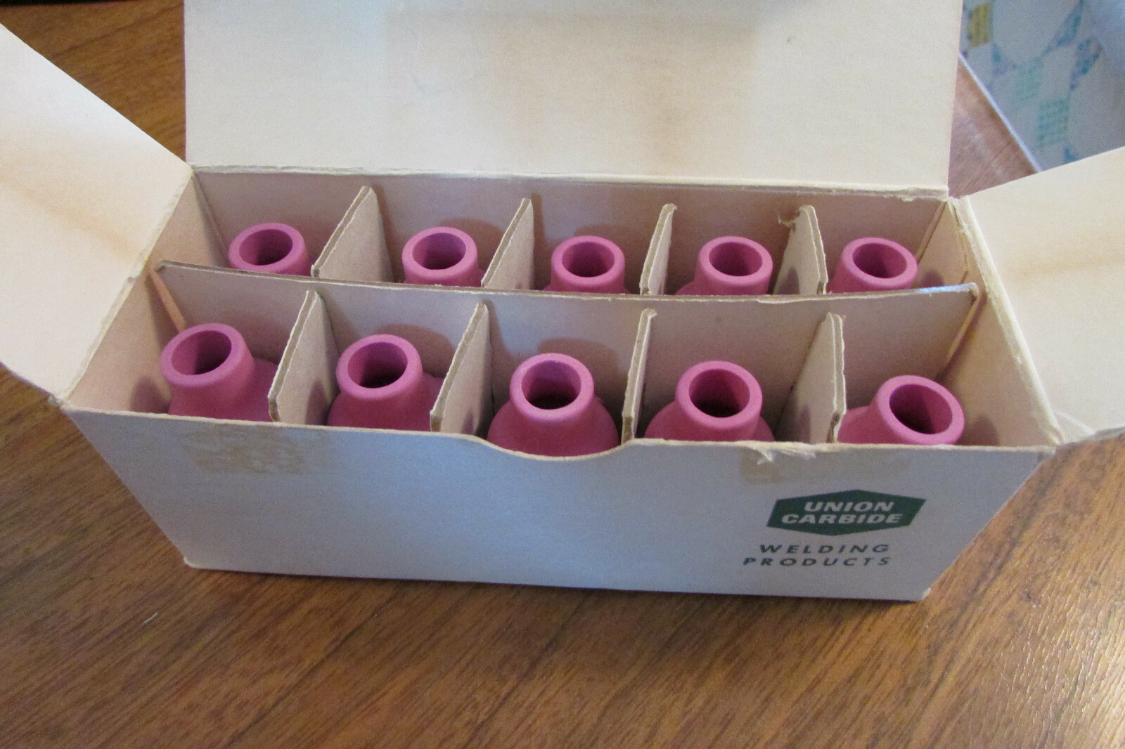 LINDE HELIARC TORCH CUPS #54N16 SIZE 6 BOX OF TEN NEW OLD STOCK SEE ...