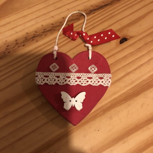 Wooden Hanging Cute Heart Shape Shabby Chic Gift - Lovely Romantic Gift ...