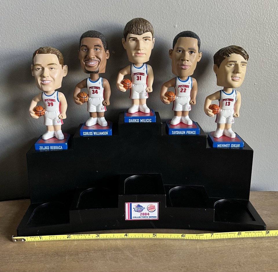 🌟2004 Detroit Pistons Burger King Bobblehead Set w Stand NBA Milicic ...