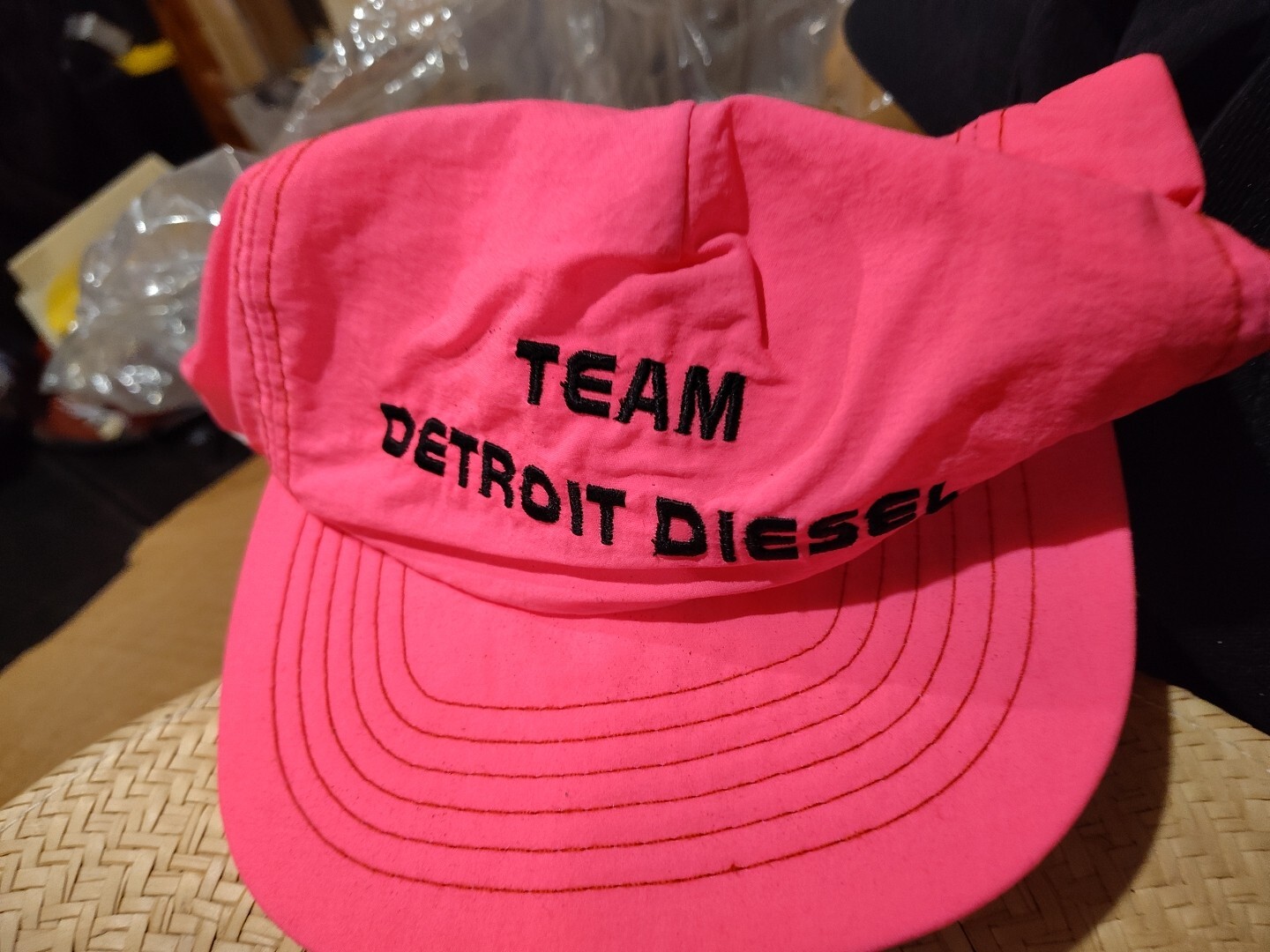 Vintage Snapback Detroit Diesel Pink - Gem